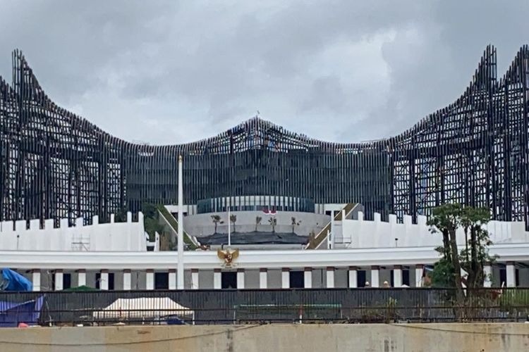 Nyoman Nuarta Klarifikasi Alasan di Balik Desain Garuda di Istana ...