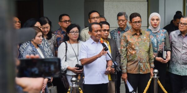 Rentetan Kontroversi Bahlil, dari Kebijakan Energi hingga Gelar ...