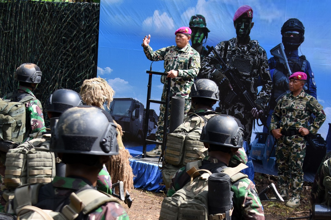 Latihan Operasi Daerah Hutan Berpenduduk Korps Marinir TA 2021 - Jurnal ...