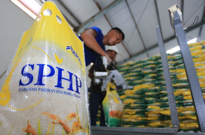 Mafia Beras Oplosan Gunakan Karung SPHP Bekas untuk Menipu